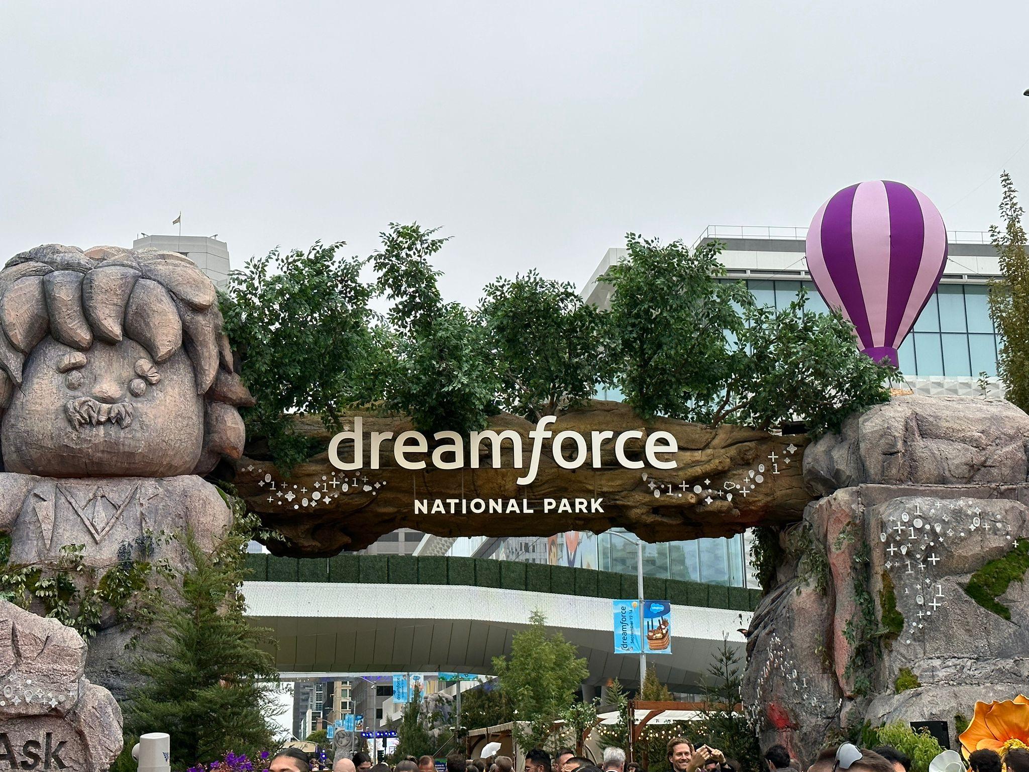Dreamforce 2023: Unveiling the Future of Customer Success - Apex Hours